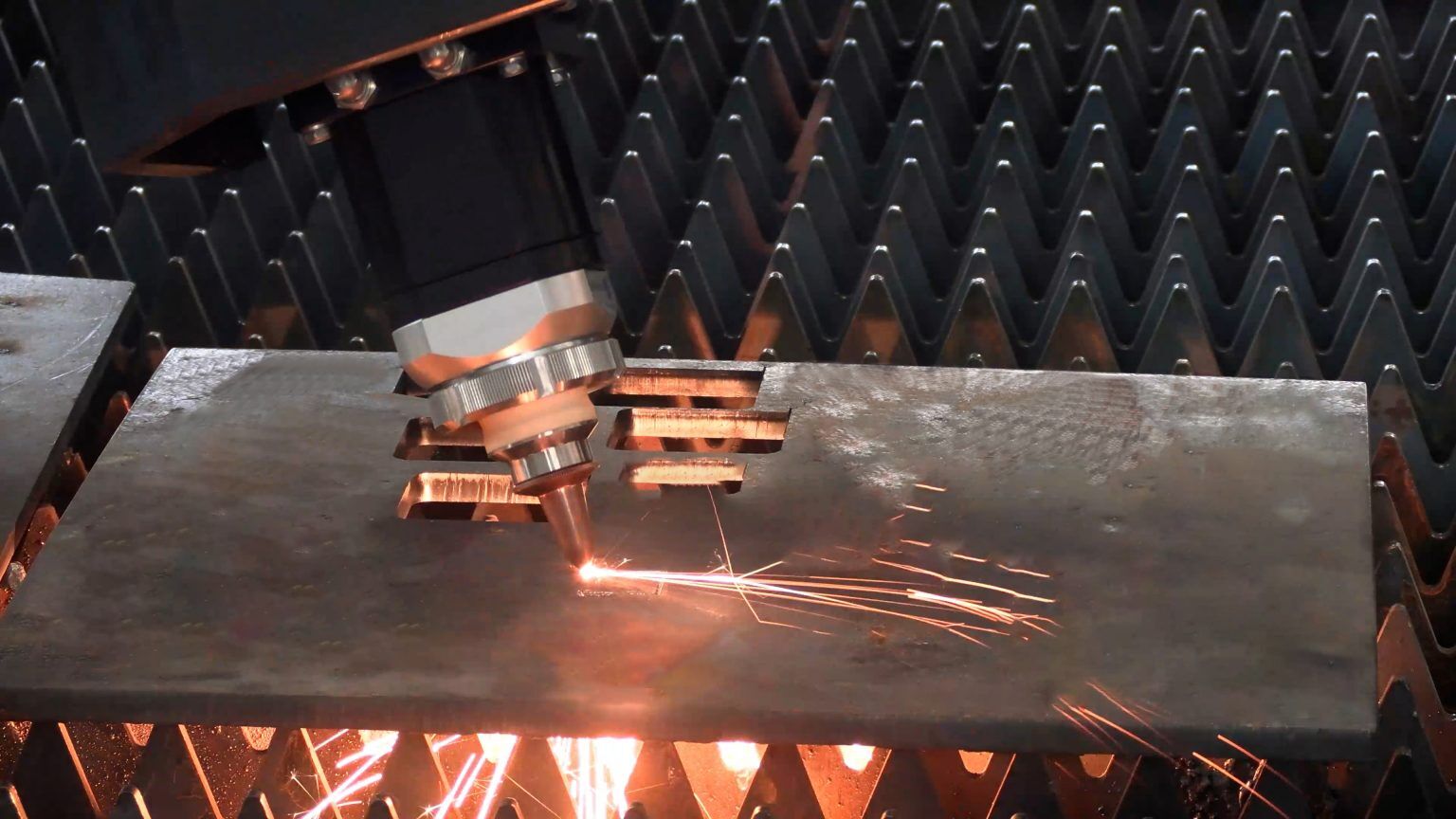 How Much Does a Metal Laser Cutting Machine Cost? Ultimate Price Guide ...